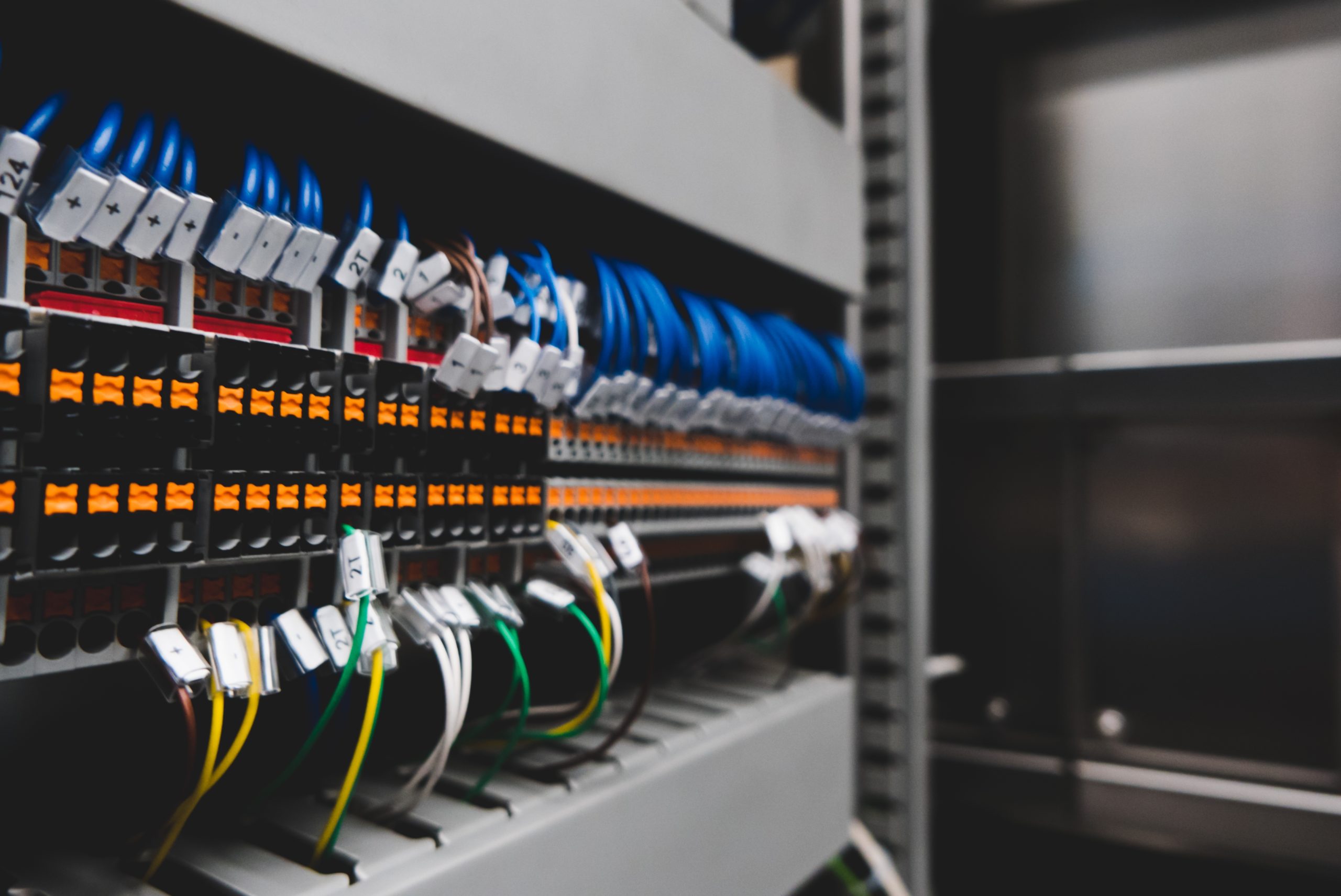 As diferenças entre conexões de internet de fibra óptica e de cabo para ...